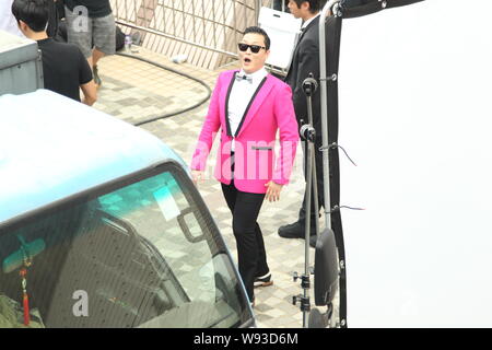 South Korean rapper Psy poses at the MTV Video Music Awards Photo Press ...