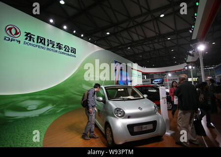 --FILE--A car of DFM (Dongfeng Motor) is on display during the 16th ...