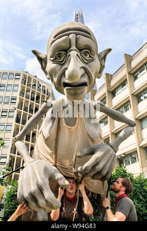 Gnomus the giant gnome character / puppet giving tour to children ...