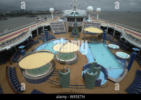 view of swimming pool on royal princess cruise ship Stock Photo - Alamy