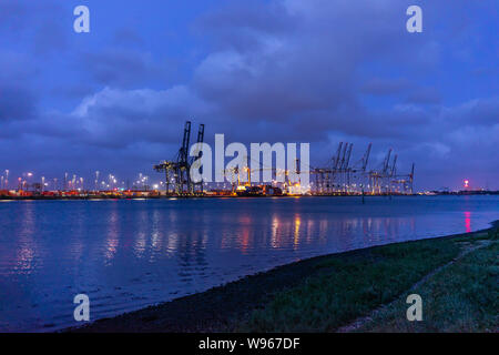 Southampton Docks, southern England, UK. P&O Cruises vessel Britannia ...