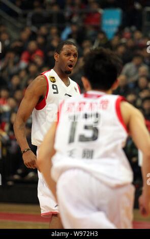 Tracy McGrady of the Qingdao Eagles reacts in the 4th round match ...