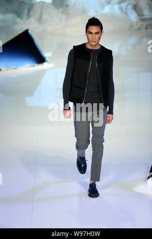 Cabbeen Chic fashion show during the China Fashion Week Autumn/Winter ...