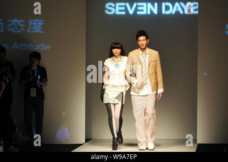 Chinese model Chang Chunxiao, left, and Taiwanese model and actor ...
