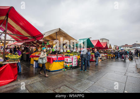 Market in the city centre of Turin Stock Photo - Alamy