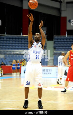Former NBA basketball player Gary Payton speaks during a celebration of ...