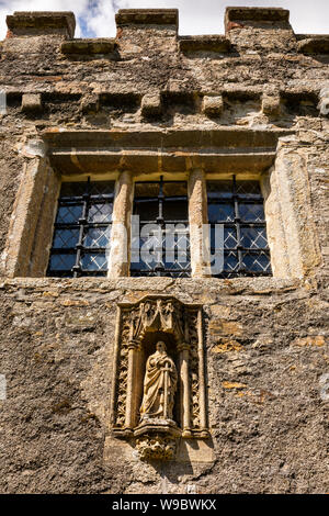 UK, England, Devon, Staverton, St Paul de Leon Church with landmark 75 ...