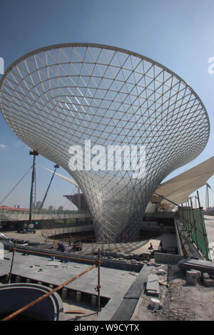 An Expo Axis Sun Valley is seen under construction at the Shanghai Expo ...