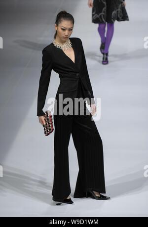 A Chinese model parades at Raffles Design Institute Graduates Show ...