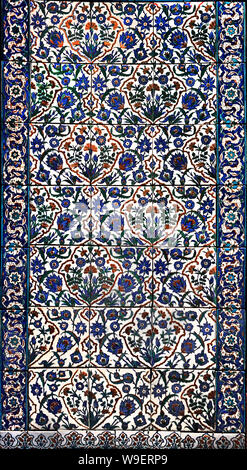 Ottoman wall or wall of time - Turkey, 16th-19th Century Louvre Museum ...