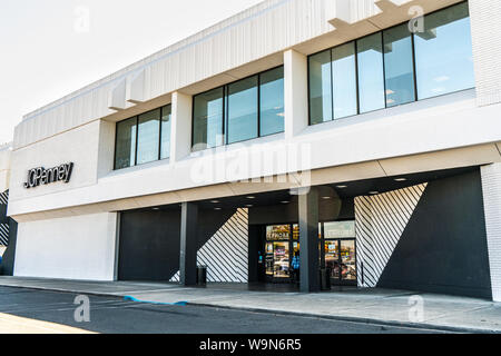 The exterior of a JCPenny store located in Quail Springs Mall in ...