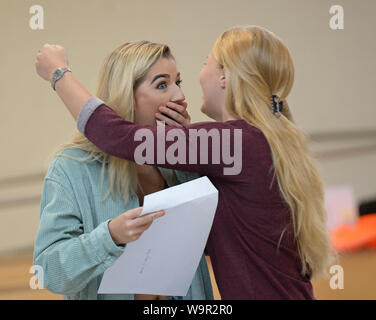 Manchester, UK. 15th Aug, 2019. Ella RosenBlatt (left), 2A*s and an A ...