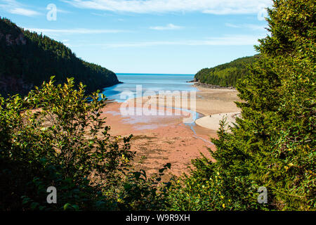 Point Wolfe Beach, Fundy National Park, Bay of Fundy, New Brunswick ...