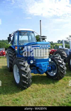 A Ford 8100 tractor parked up on display at the Torbay Steam Fair ...