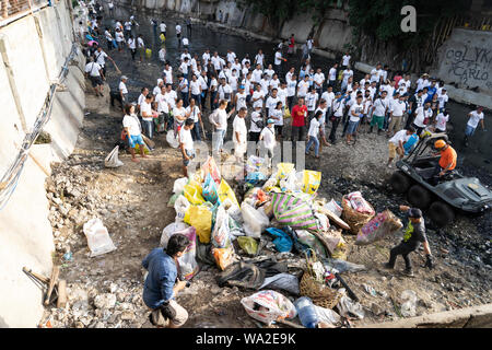 Cebu City, Philippines. 17th Aug, 2019. Thousands of Government ...