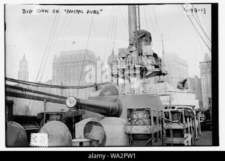 Big gun on AMIRAL AUBE, Photograph shows guns on the French cruiser ...