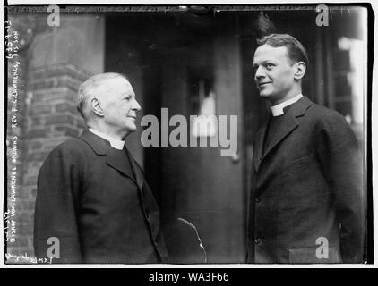 Bish. Lawrence ordains Rev. Lawrence Stock Photo - Alamy