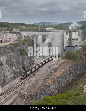 Tarmac Tunstead quarry, Derbyshire Industrial shunter's and ...