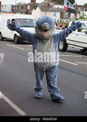 Sheerness, Kent, UK. 17th August, 2019. Thousands of people lined the ...