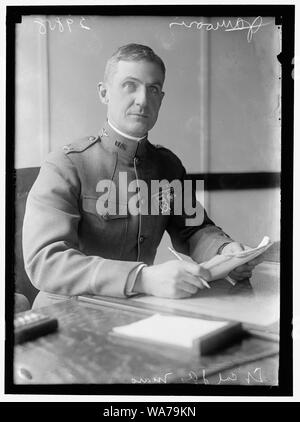 U.S. Army Lt. Col. James Peay, left, Commander of 4th Battalion, 319th ...