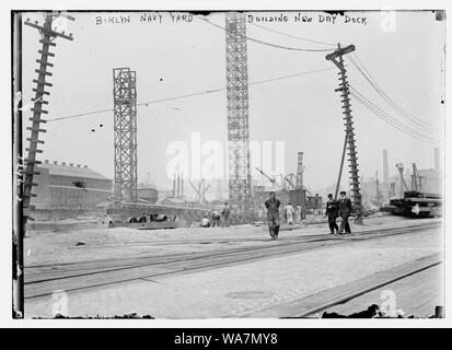 B'klyn Navy Yard- Bldg., New Dry Dock Stock Photo - Alamy