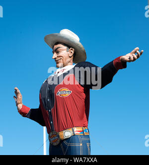 Big Tex, a 52-foot-tall, metal-and-fabric talking cowboy who welcomed ...