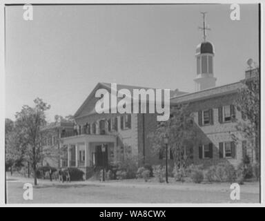 C.W. Post College, Brookville, Long Island, New York Stock Photo - Alamy