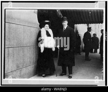 Capt. Rostron, of the Carpathia, and his wife Stock Photo - Alamy