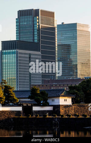 The Sakuradamon Gate at the Tokyo Imperial Palace Stock Photo - Alamy