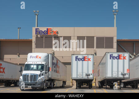 Phoenix,Az/USA - 8.16.19: Large FedEx delivery trucks at warehouse ...