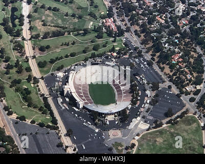 Brookside Park, Rose Bowl in background, Pasadena, California , Parks ...