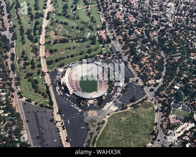 Brookside Park, Rose Bowl in background, Pasadena, California , Parks ...