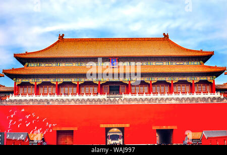 Red entrance gate roof, Gugong, Forbidden City, Emperor's Palace ...