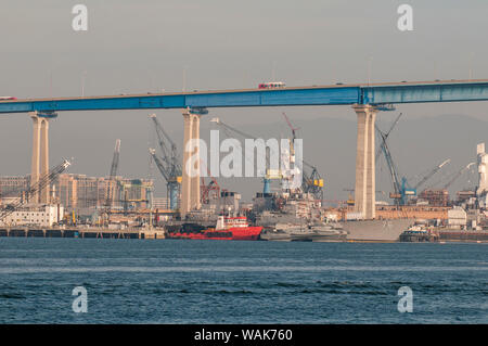 USS Higgins (76) destroyer getting refit in Naval dockyards, San Diego ...