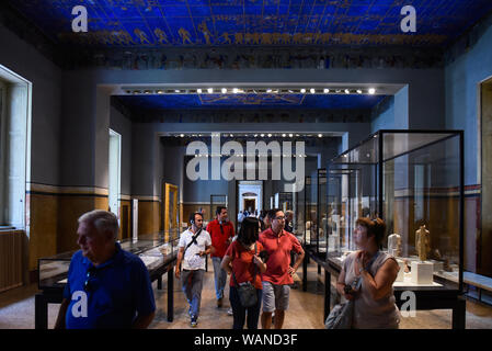 Berlin, Germany. 20th Aug, 2019. Visitors admire an artefact as they ...