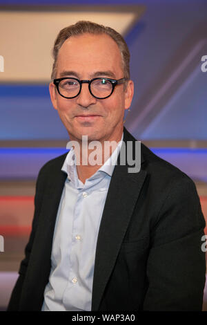 Jan Fleischhauer in der ARD-Talkshow maischberger im Studio Berlin ...