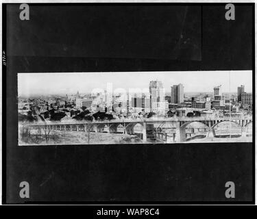 Dallas - Oak Cliff Viaduct Stock Photo - Alamy
