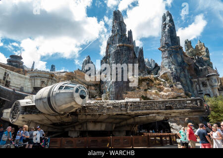 Orlando,FL/USA-8/20/19: Millennium Falcon Smugglers Run ride entrance ...