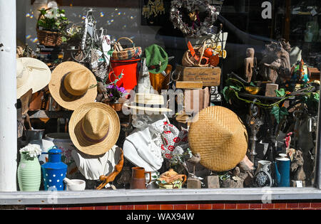 Antique shops (Cliffe Antiques Centre, May's Antiques, Southdown ...