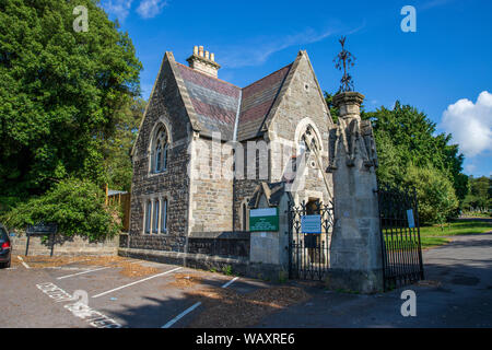 Entrance Lodge at Locksbrook Cemetery, Bath Stock Photo - Alamy