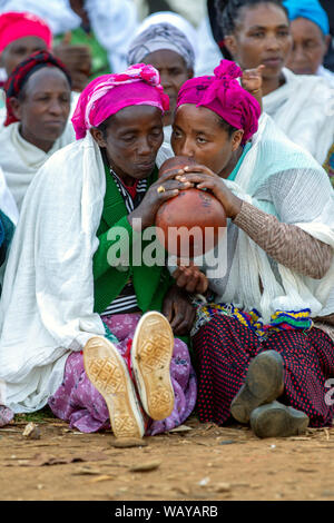 Women drink traditional beer from calabash Chencha market southern ...
