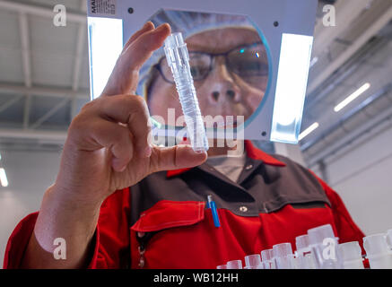 Diabetes under magnifying glass Stock Photo - Alamy