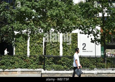 London wall area around Moorgate Stock Photo - Alamy