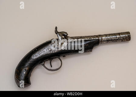 A percussion cap pistol Stock Photo - Alamy