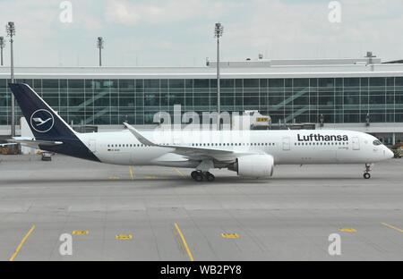 Lufthansa, New Livery, Airbus, A350, 900, A350-900, Side tail, elevator ...