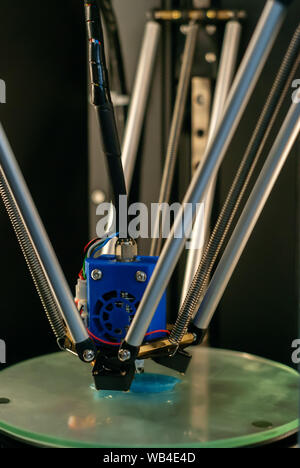 3D printer close-up during printing Stock Photo - Alamy