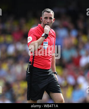 Match referee Chris Kavanagh Stock Photo - Alamy