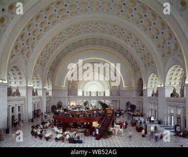 Main Hall restaurant, Union Station, Washington DC, USA Stock Photo - Alamy