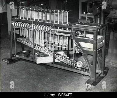 Early US Census Machines 1950 08014 Stock Photo - Alamy