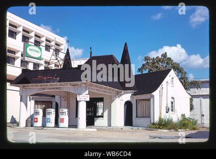 Exxon station, Greenville, South Carolina 1979 Stock Photo - Alamy